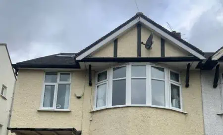 Cracking Around a Bay Window, London | ASRS